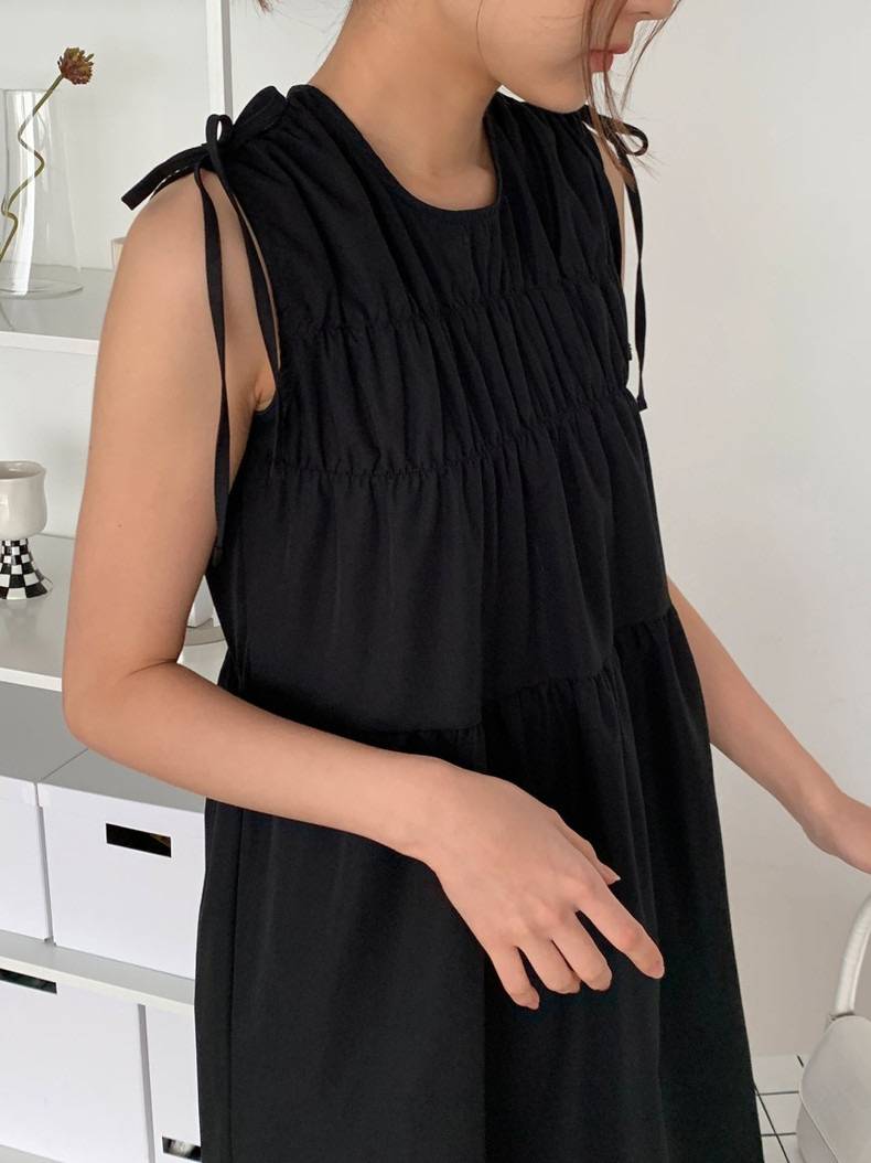 Lauriel Black Ribbon Dress